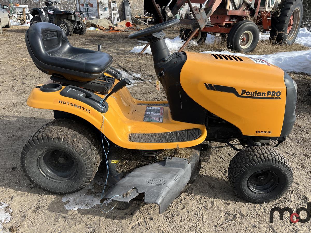 Poulan Pro Riding Lawn Mower